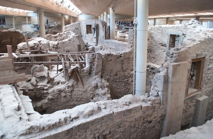 Prehistoric Town of Akrotiri, Santorini. - Athina Luxury Suites Notes